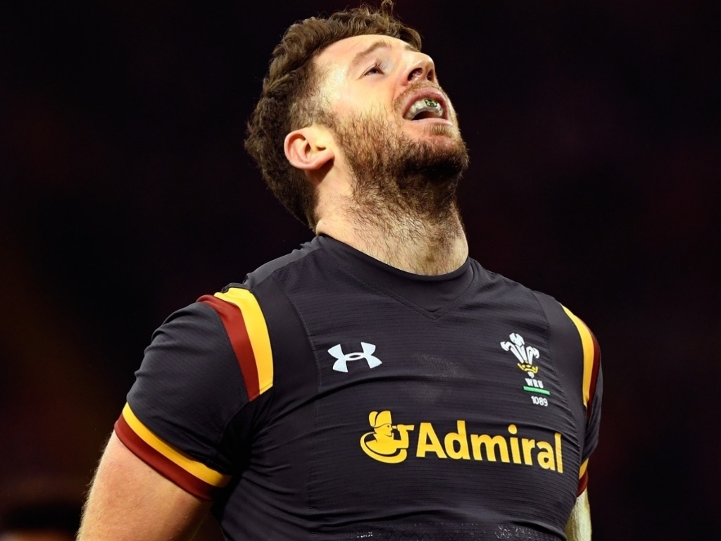 Six weeks out for Cuthbert | PlanetRugby : PlanetRugby