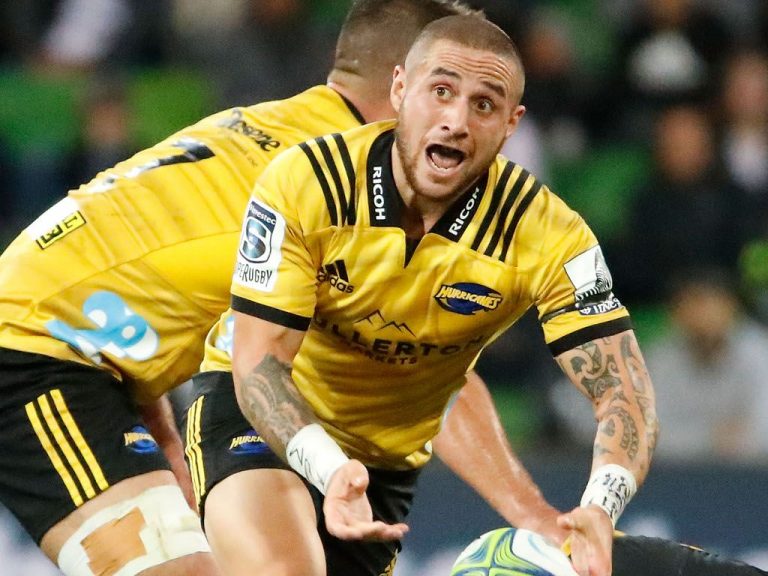 TJ Perenara to lead Hurricanes against Reds | PlanetRugby