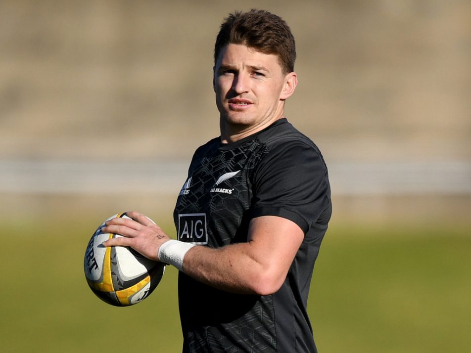Blues announce Beauden Barrett signing | PlanetRugby : PlanetRugby