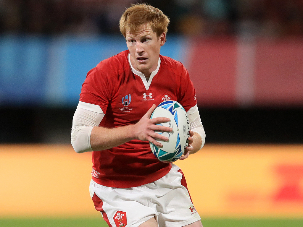 Scarlets star Rhys Patchell out for up to eight weeks | PlanetRugby ...