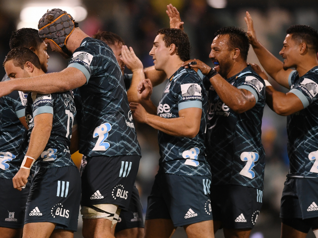 Late drop-goal helps Highlanders beat Chiefs | PlanetRugby : PlanetRugby