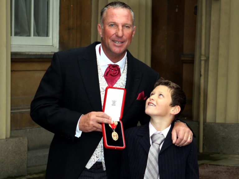 Cricket great Ian Botham cheering on Wales over England | PlanetRugby