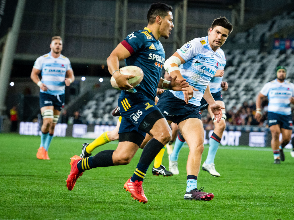 VIDEO: Nine-try Highlanders thrash Waratahs | PlanetRugby