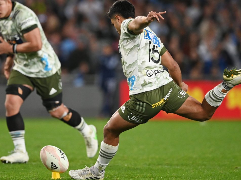 Super Rugby Pacific: Highlanders boss wants shot clock to speed up game : PlanetRugby