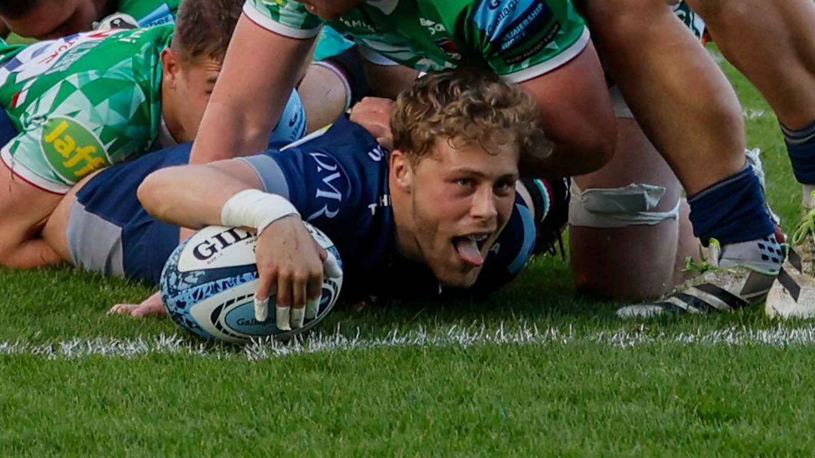 Sale Sharks claim crucial Premiership win over Leicester Tigers